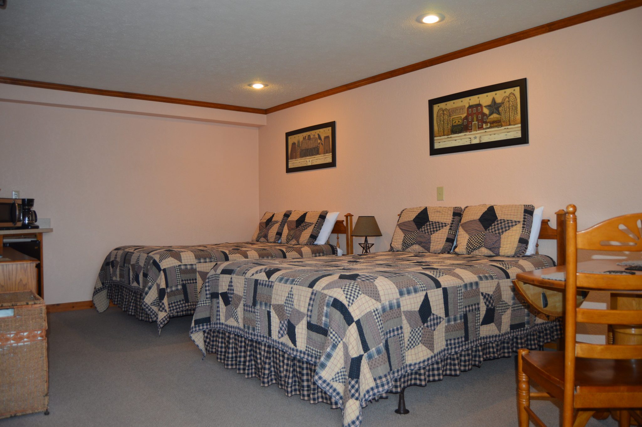 Rooms | The Garrett Inn